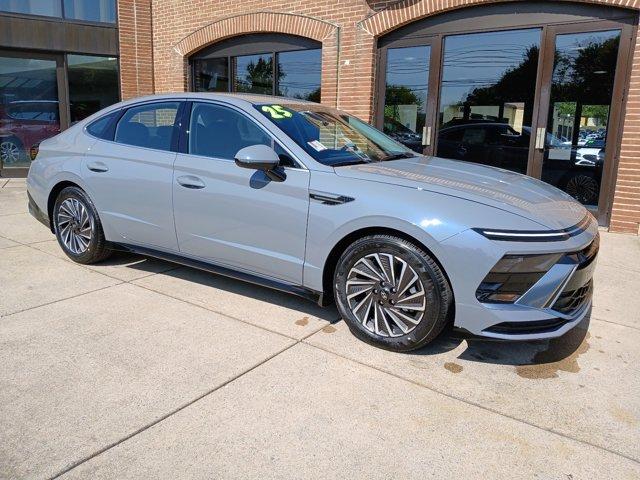 Sonata hybrid sel store